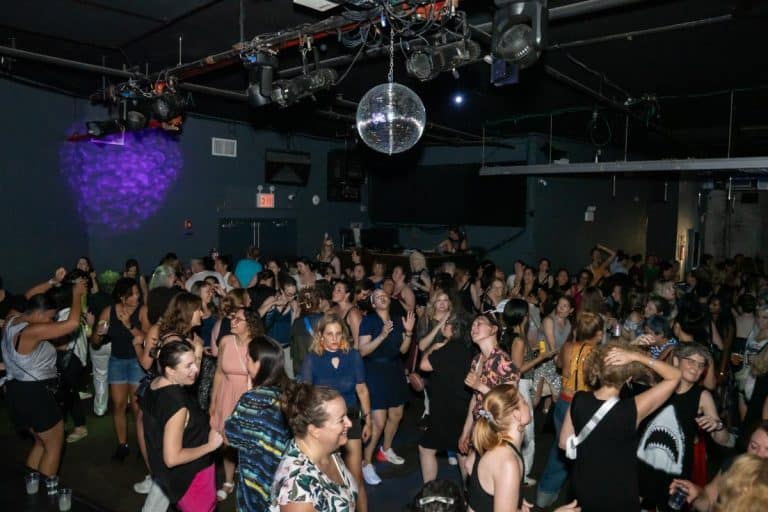 Earlybirds Club | A Dance Party for Ladies With Shit to Do in the Morning